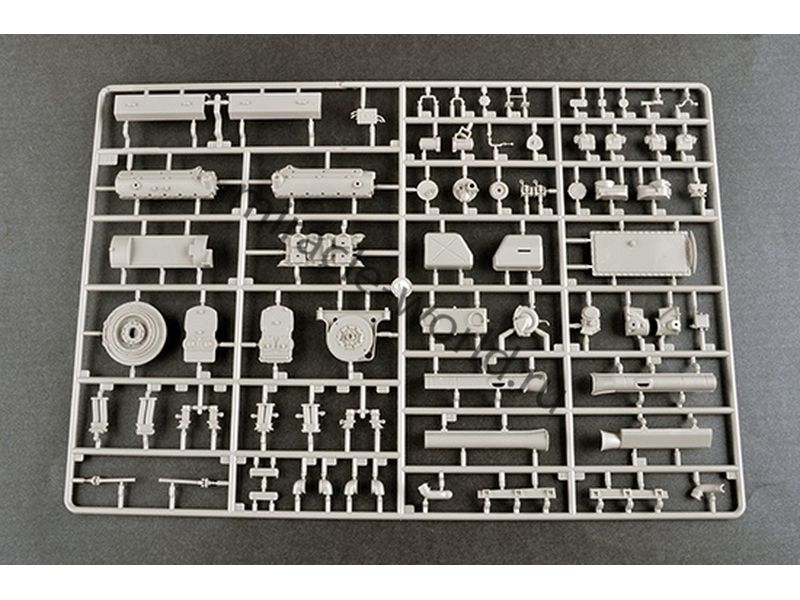 Trumpeter 00929 Sd.Kfz.171 Pz.Kpfw.V Ausf.G "Panther" (late) с интерьером /средний танк/ 1/16
